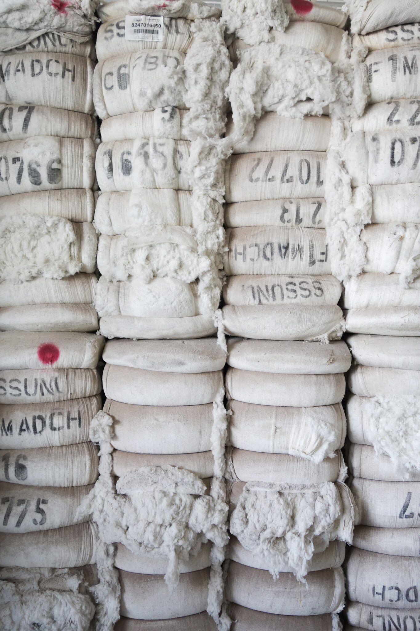 Recycled Cotton Denim: Sustainable Fabrics for Denim Apparel